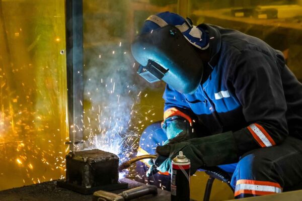 Welding Hazards in Workplace: Safety Tips & Precautions